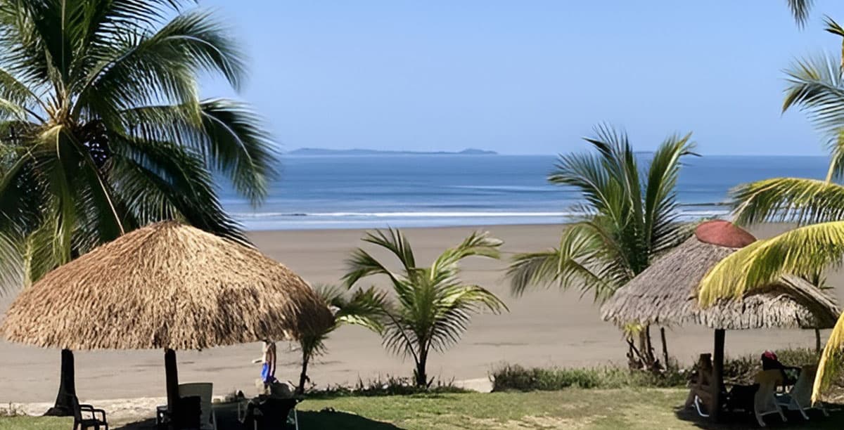 Playa Las Lajas (Chiriquí) ~ Playas de Panamá